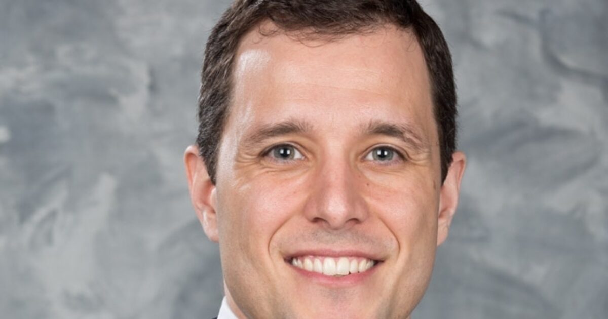 River Elliott, MD - Hand Surgeon | Plastic Surgeon | OSS Health